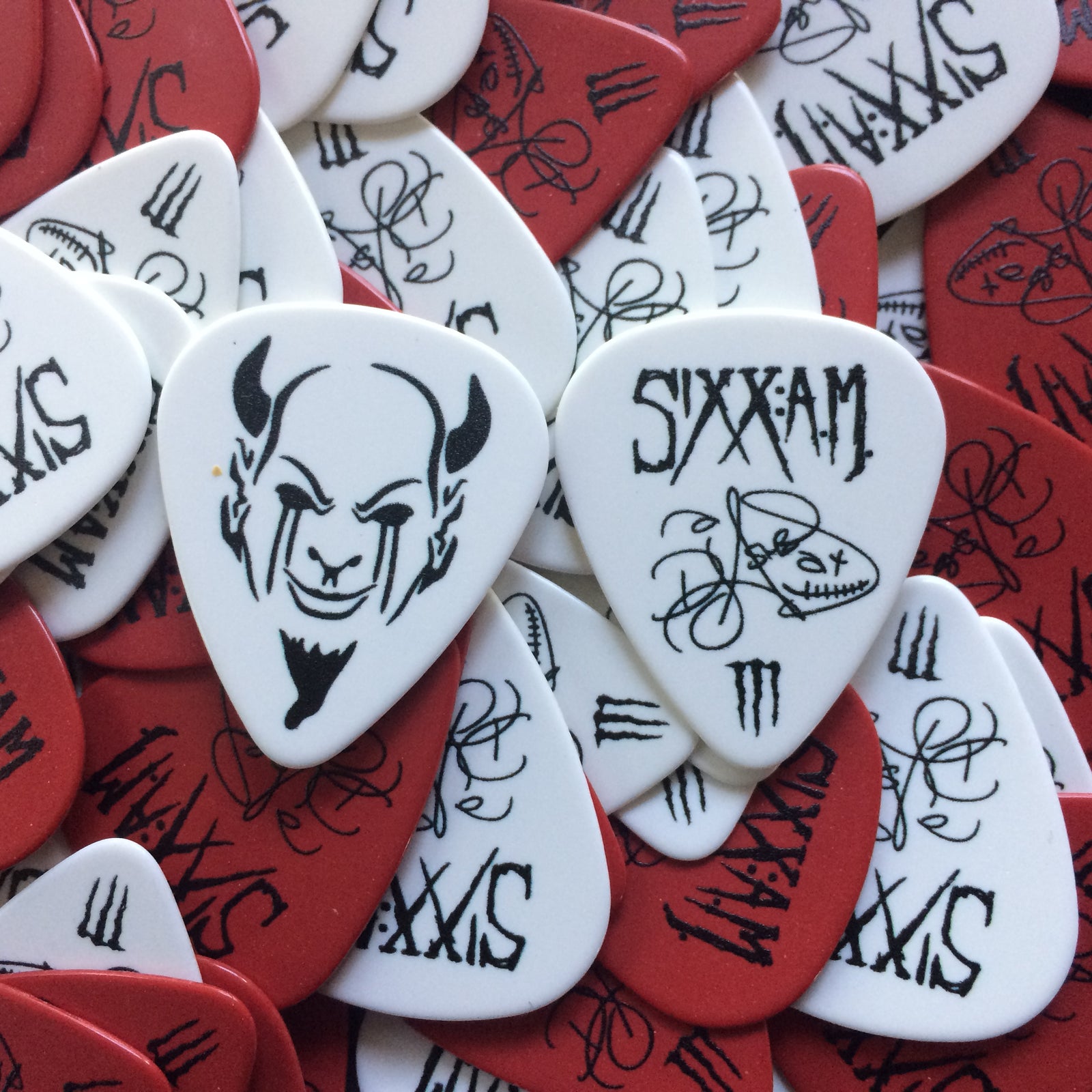 GALLERY– EGO Picks